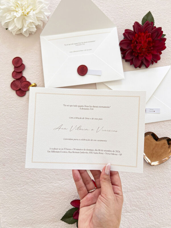 Convite Carta Tradicional – Texturizado s/ estampa envelope – Lacre de Cera – COD. 212-L – Le Poa